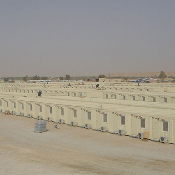 Le Camp Militaire pour 420 Personnes et Le Camps Militaires des champs ...