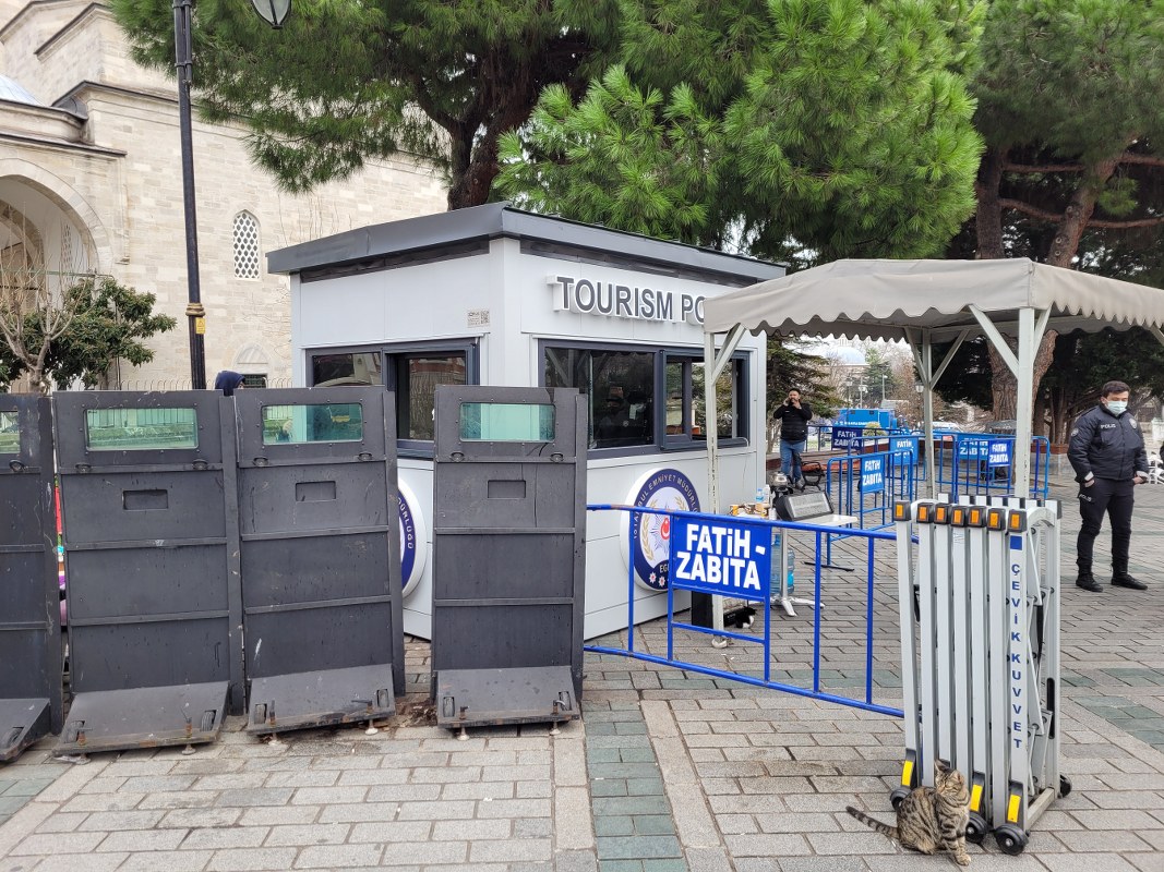 Prefabricated Modular Security Booths: Compact, Durable, and Fast-to ...